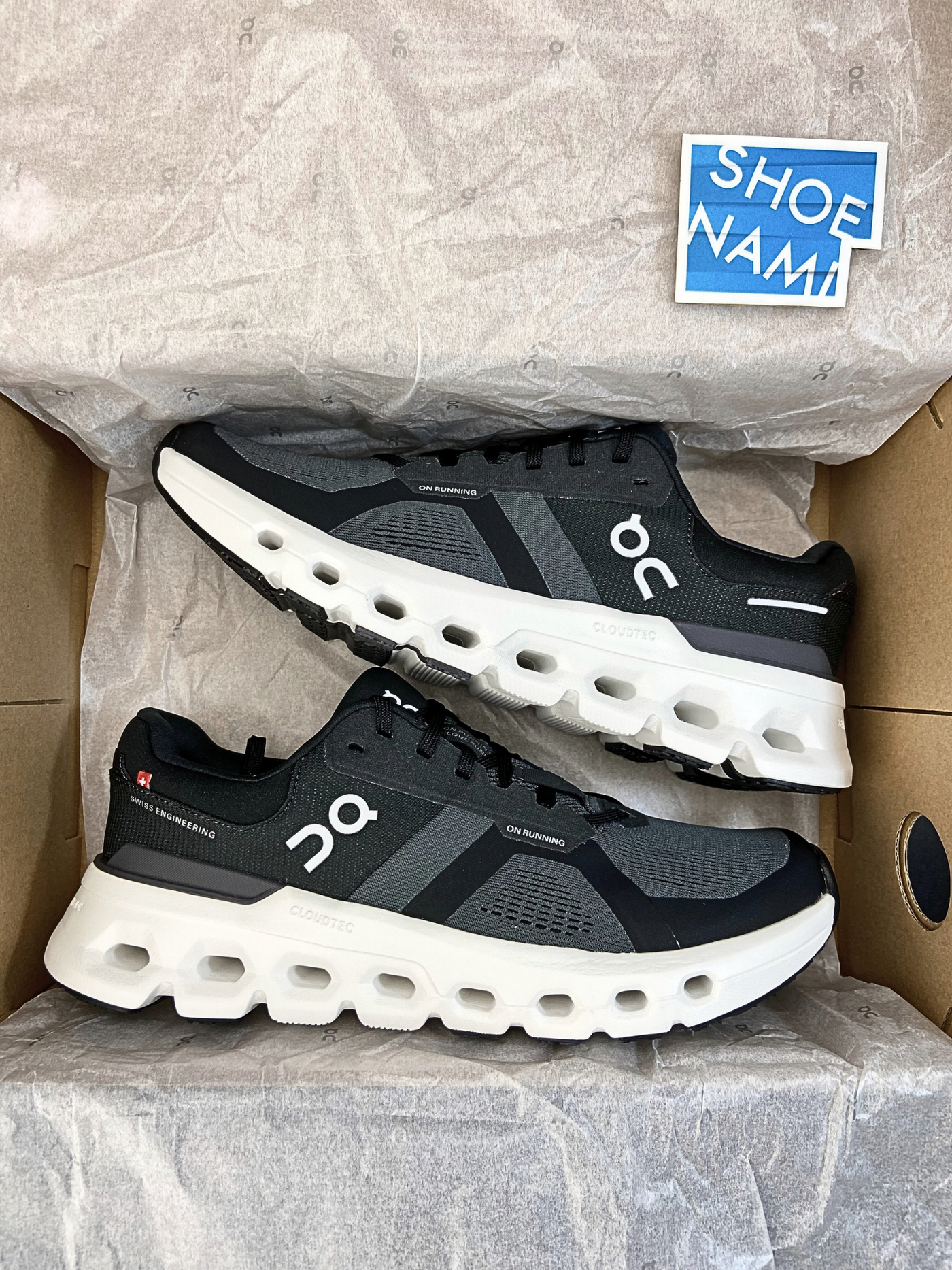 On Cloudrunner 2 'Eclipse Black'
