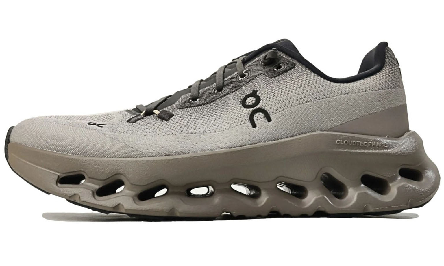 On Cloudtilt 'Eclipse Cinder' (W)