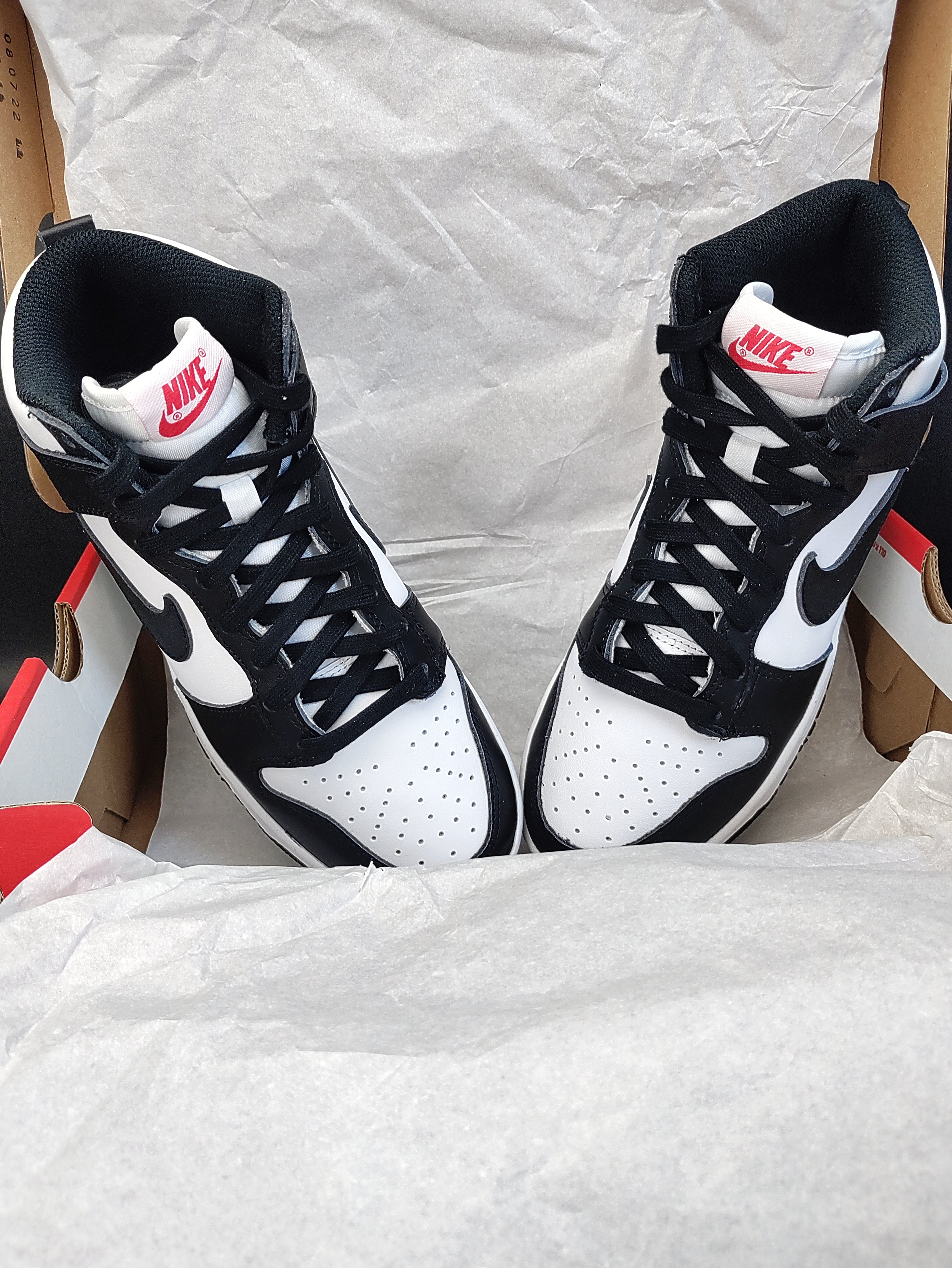 Nike Dunk High 'Panda'